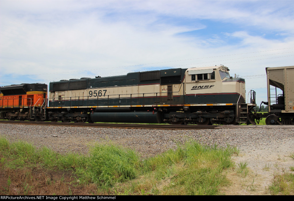 BNSF 9567